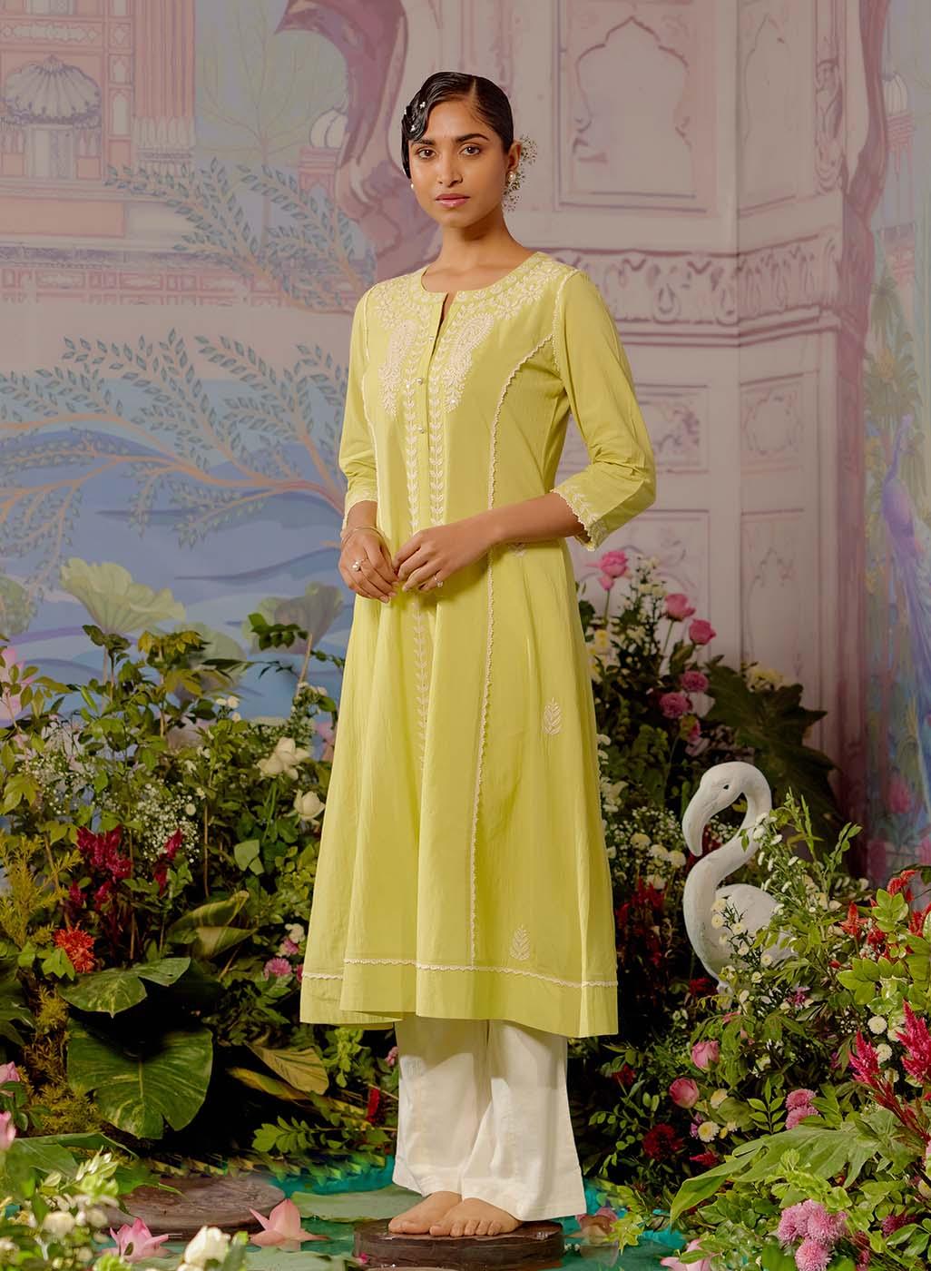 Shop Luxury Solid Kurta & Kurtis for Women Online | Lakshita